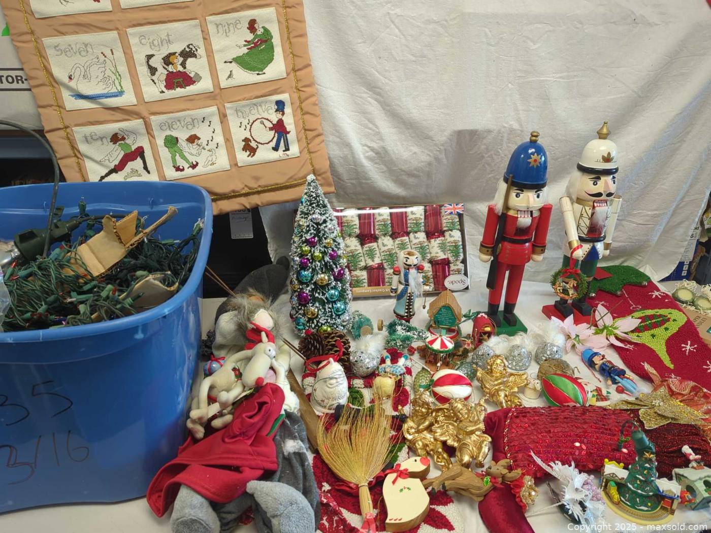 Large assorted Christmas decorations lot | Maxsold