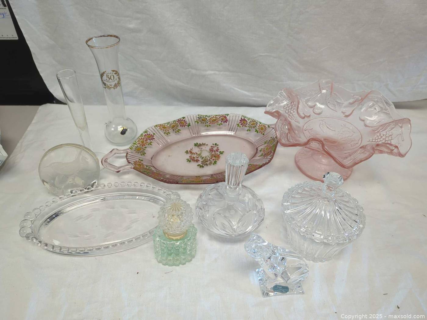 Vintage glassware compote, trays & vases | Maxsold