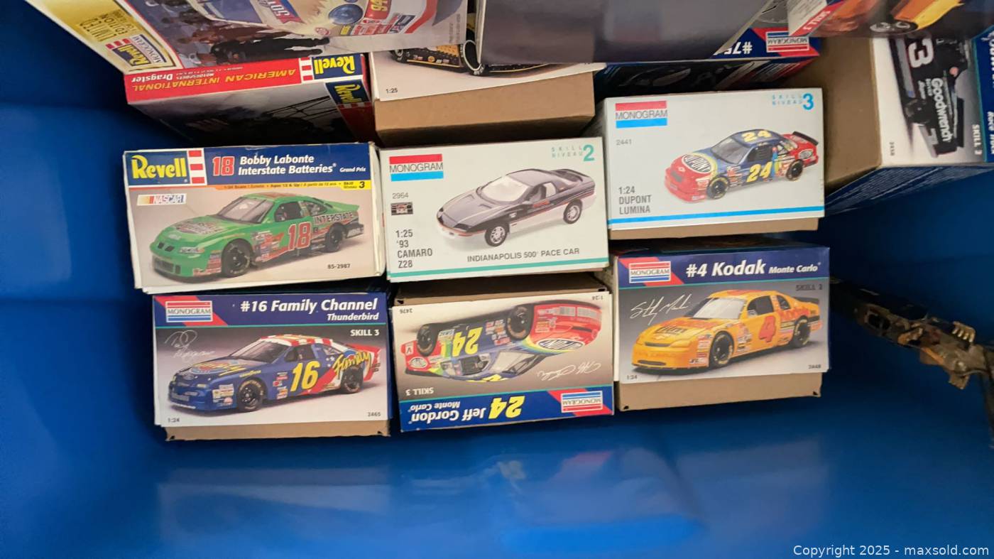 Lot of plastic car model kits, mix sealed/built | Maxsold