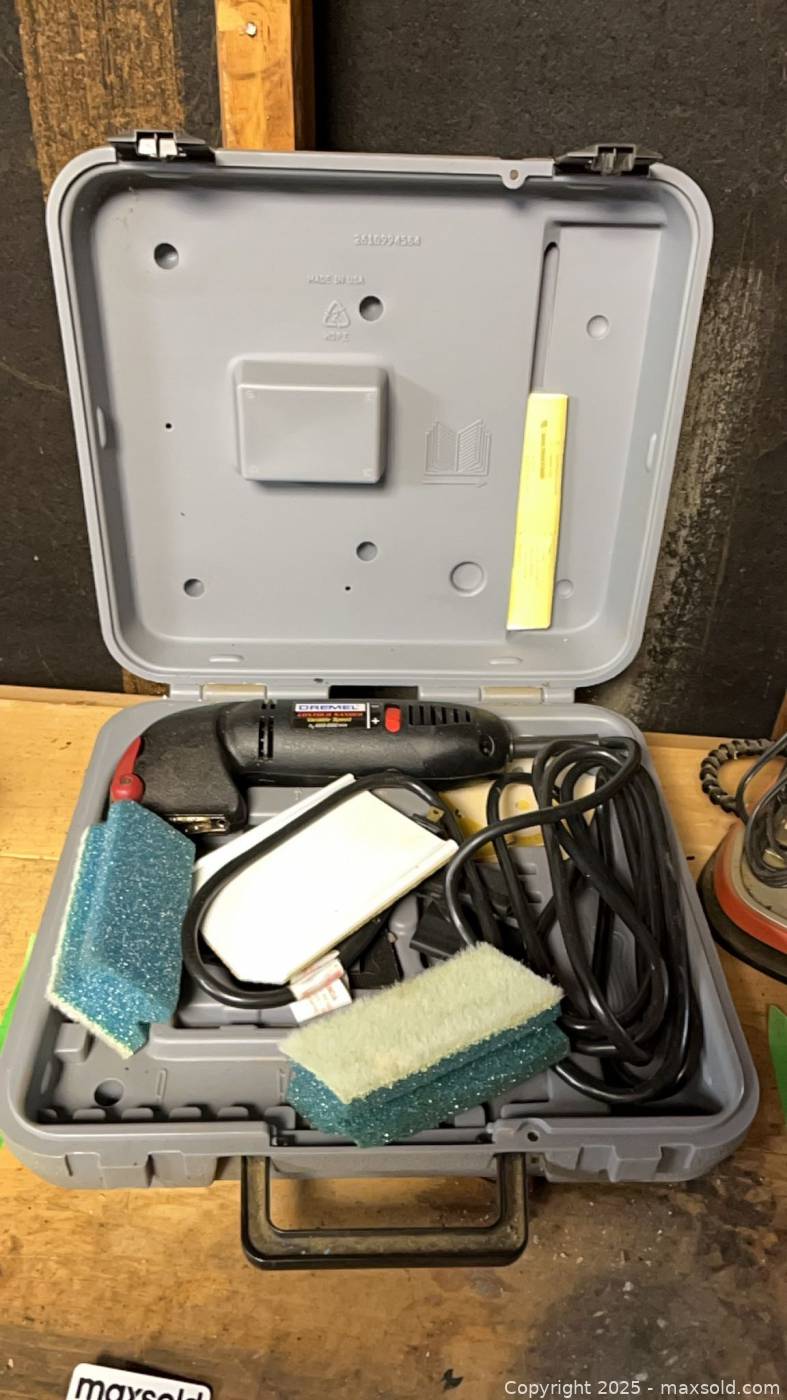 Dremel 6000 Contour Variable Speed Sander Kit | Maxsold