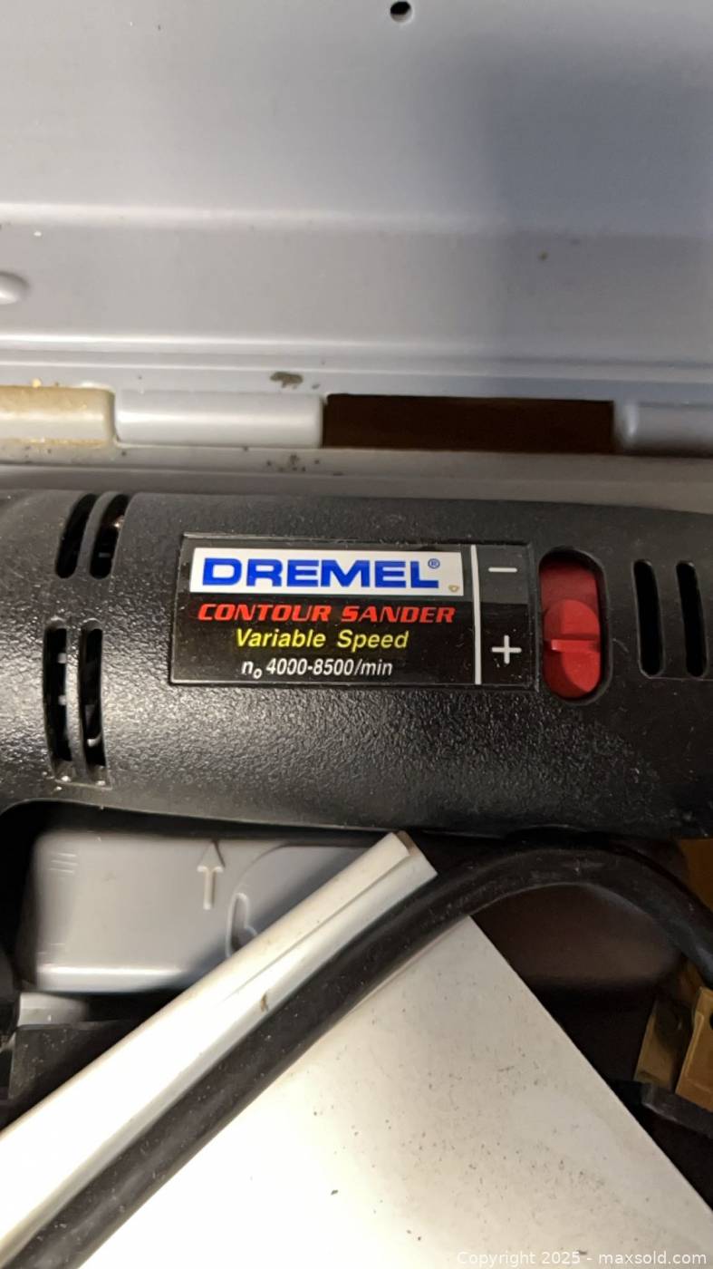 Dremel 6000 Contour Variable Speed Sander Kit | Maxsold