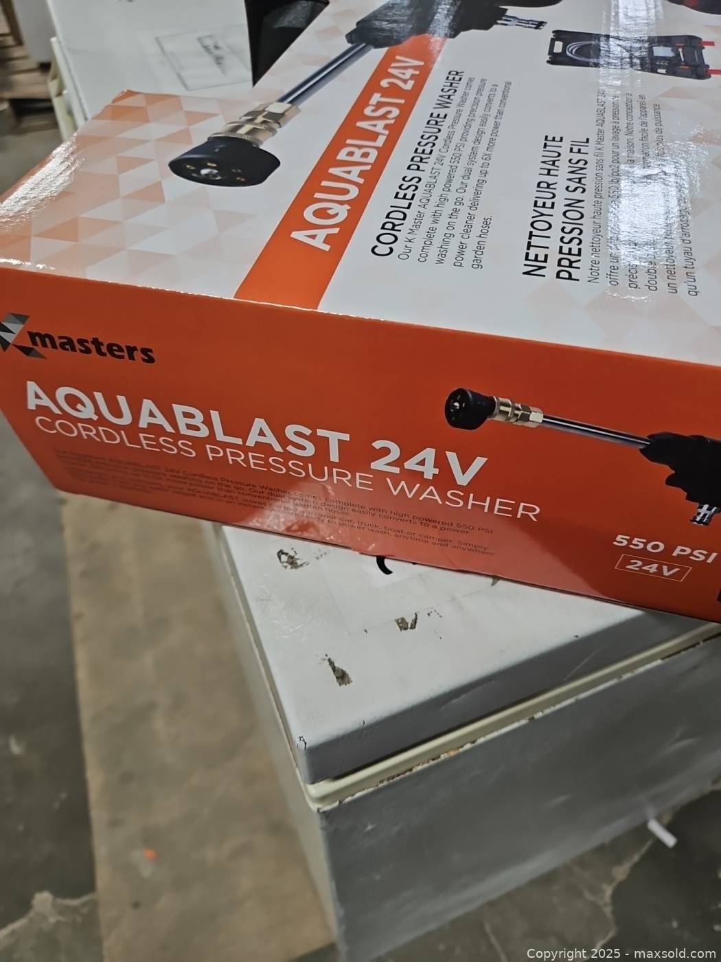 Aquablast 24V Cordless Pressure Washer | Maxsold