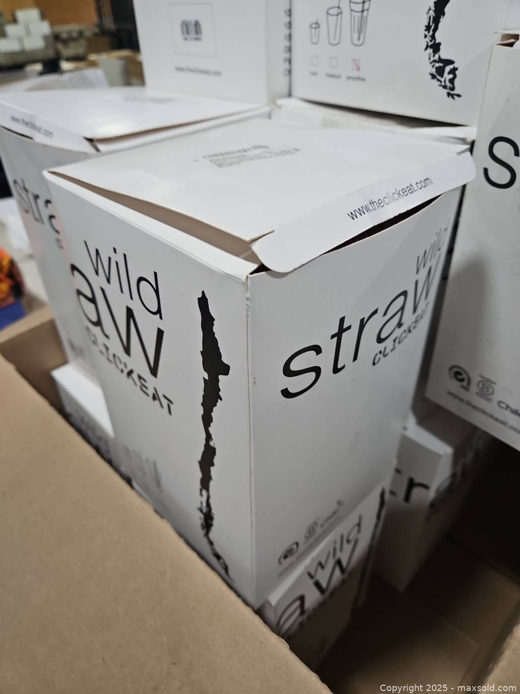 16 Boxes Wild Straw Wood Drinking Straws | Maxsold