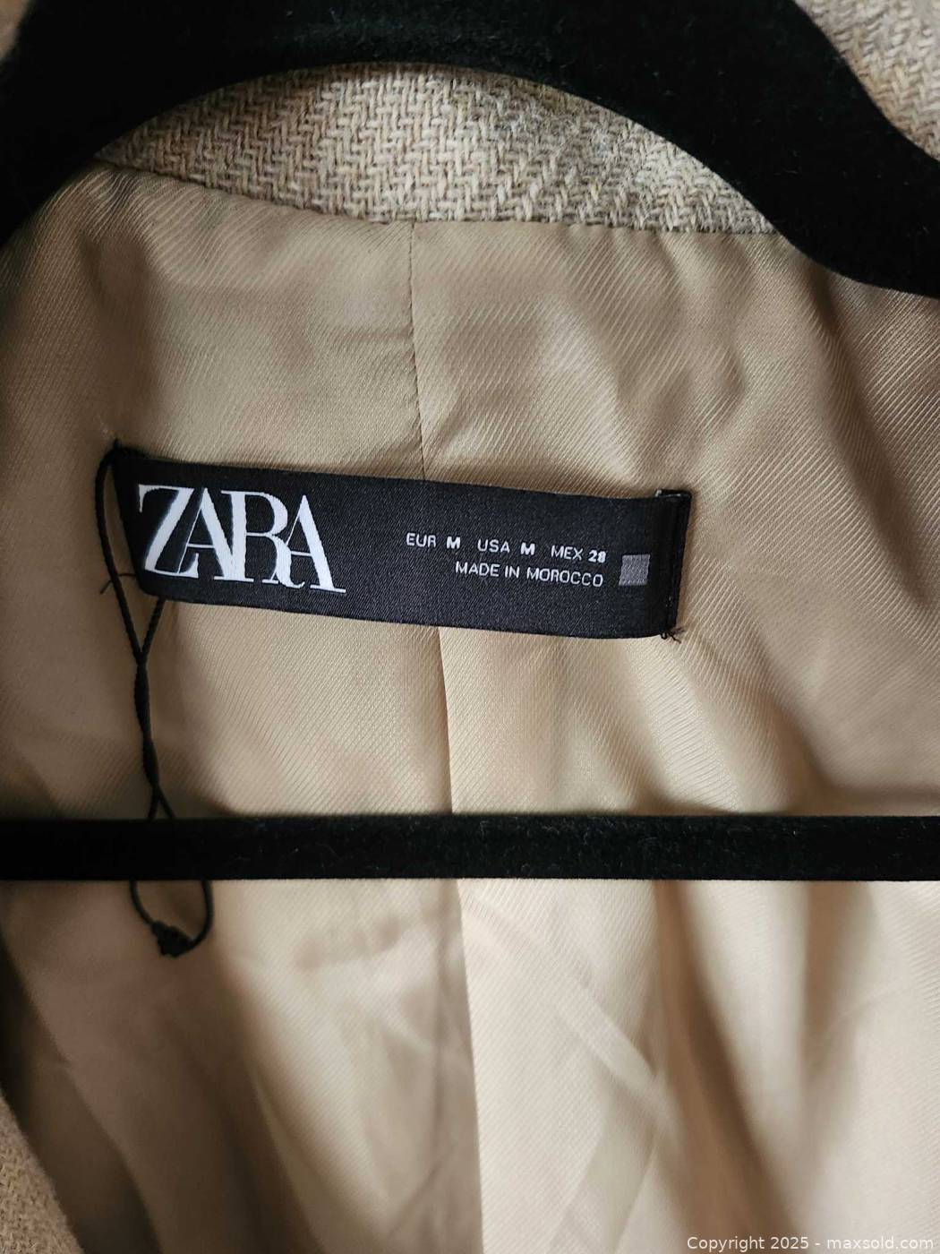 Women’s Zara beige jacket size M | Maxsold