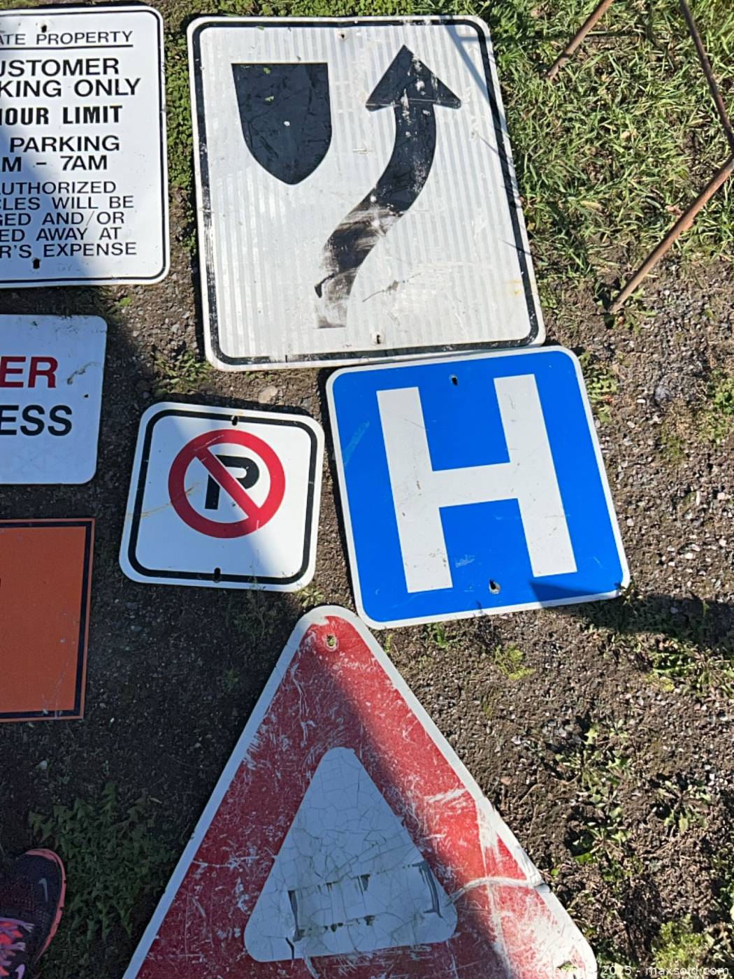 Assorted Aluminum Traffic Signs, 7 | Maxsold