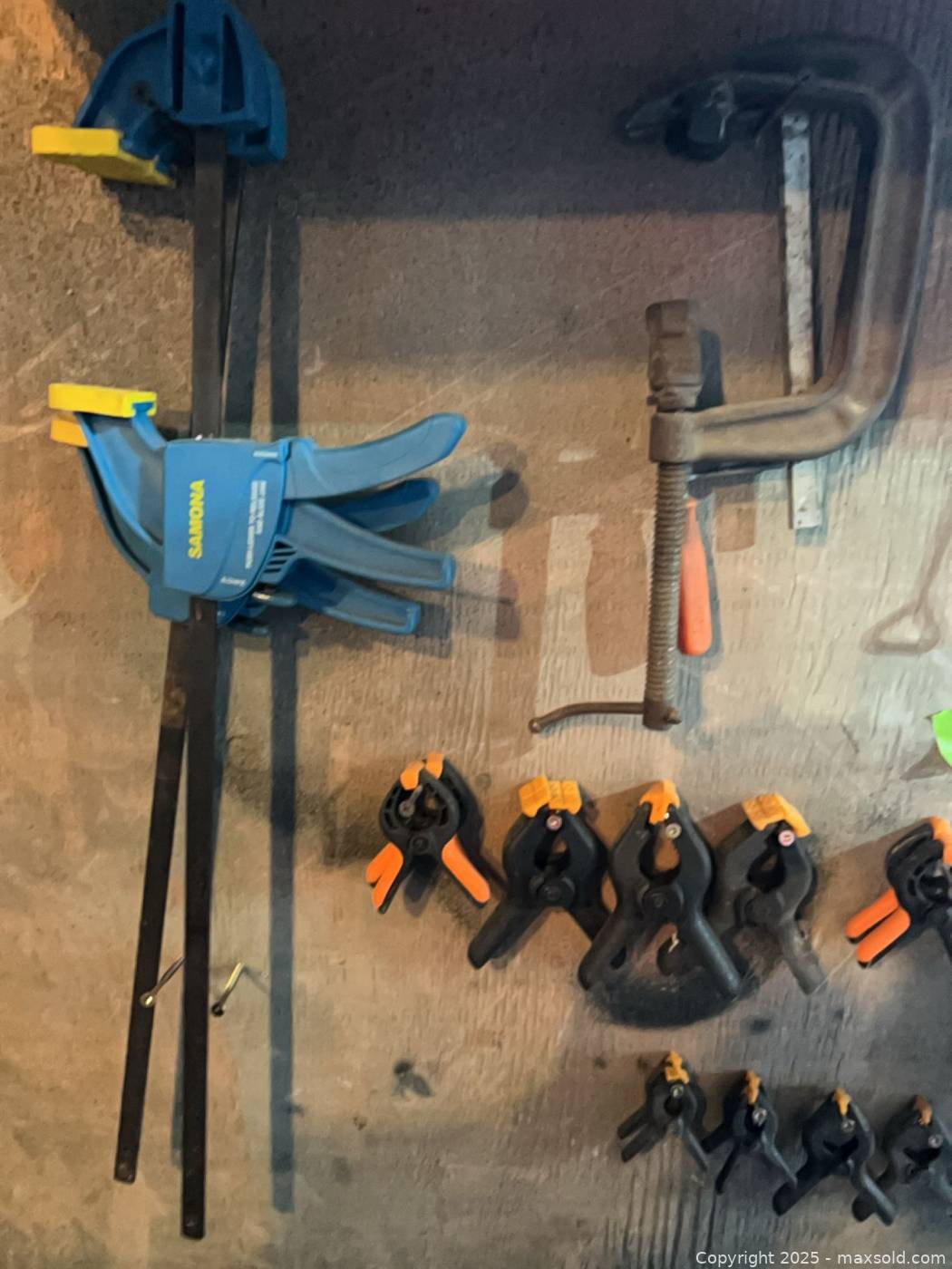 Levels, Squares, Clamps, Pry Bars, Chisels & More Hand Tools (62) | Maxsold