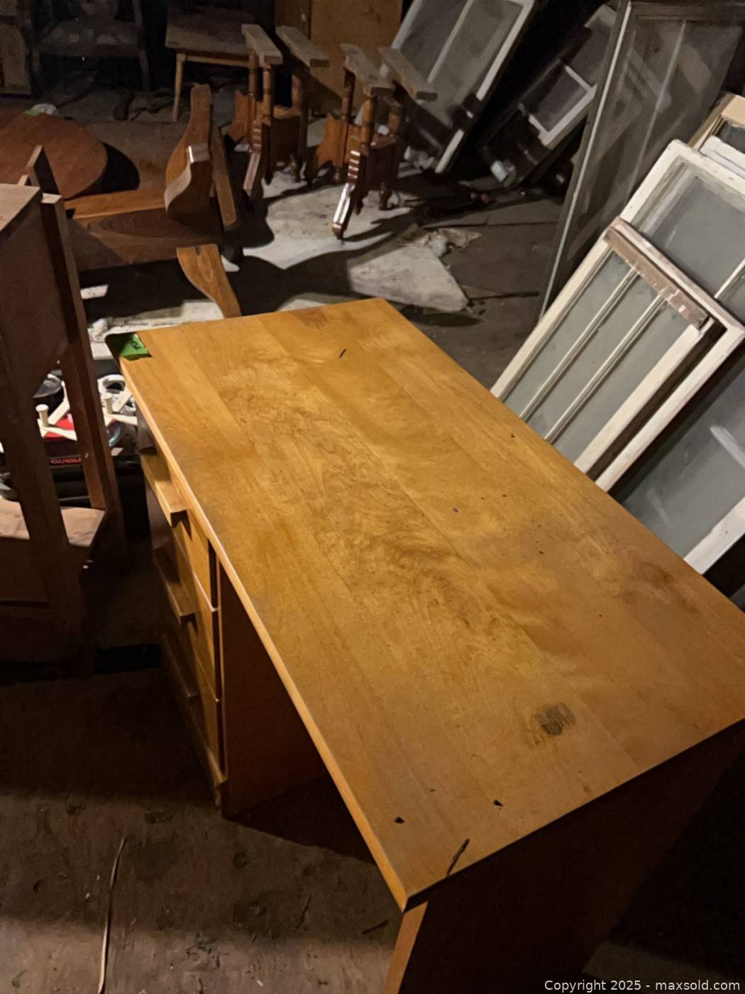Wood desk and lift-top console table | Maxsold
