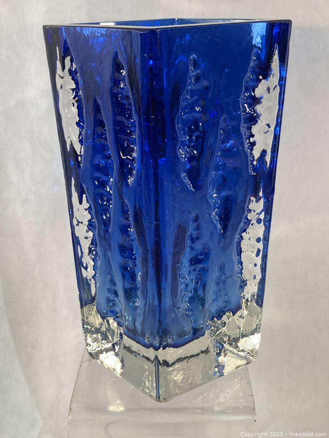 Kurt Wokan Shell Vase for Ingrid Glass | Maxsold