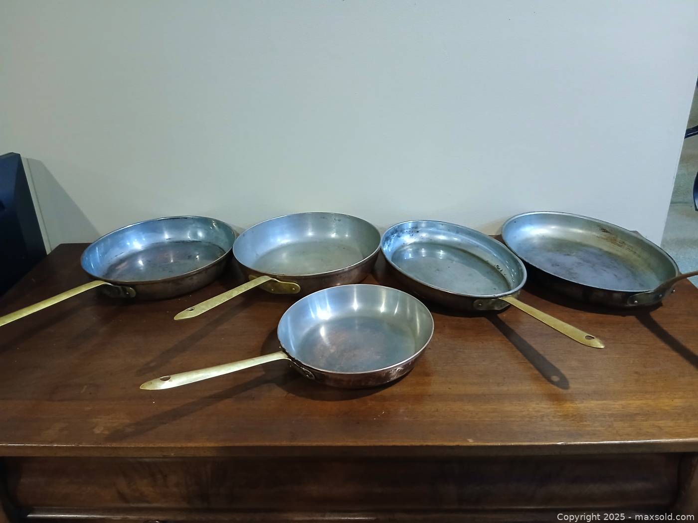 Vintage copper and brass frying pans, 5 | Maxsold