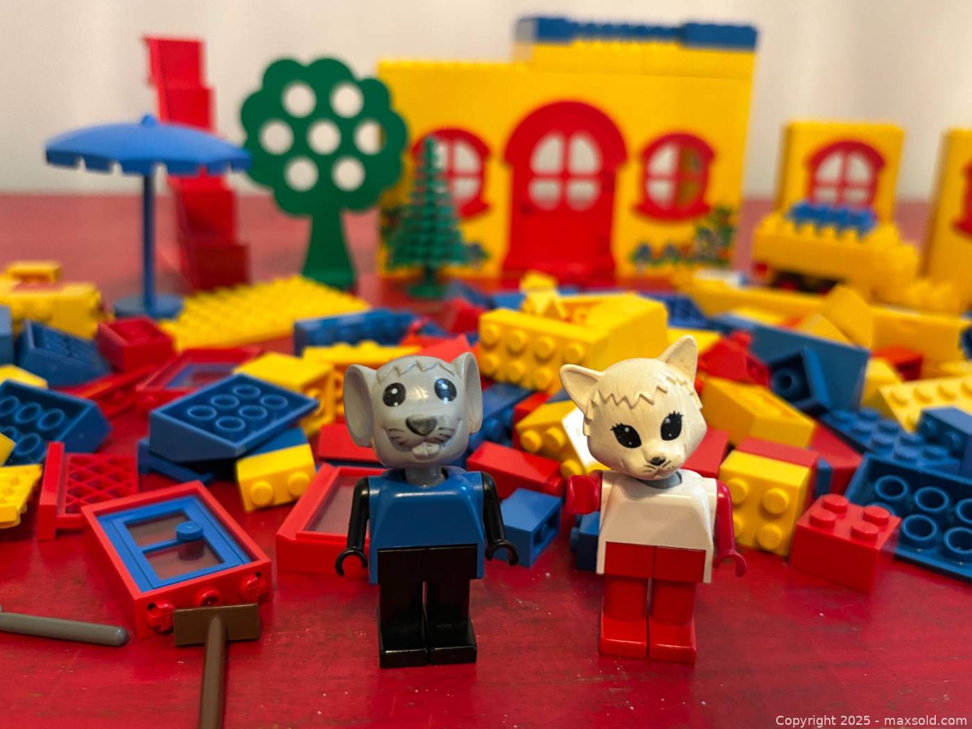 Vintage LEGO Fabuland & DUPLO bricks, 2 figures, catalog | Maxsold