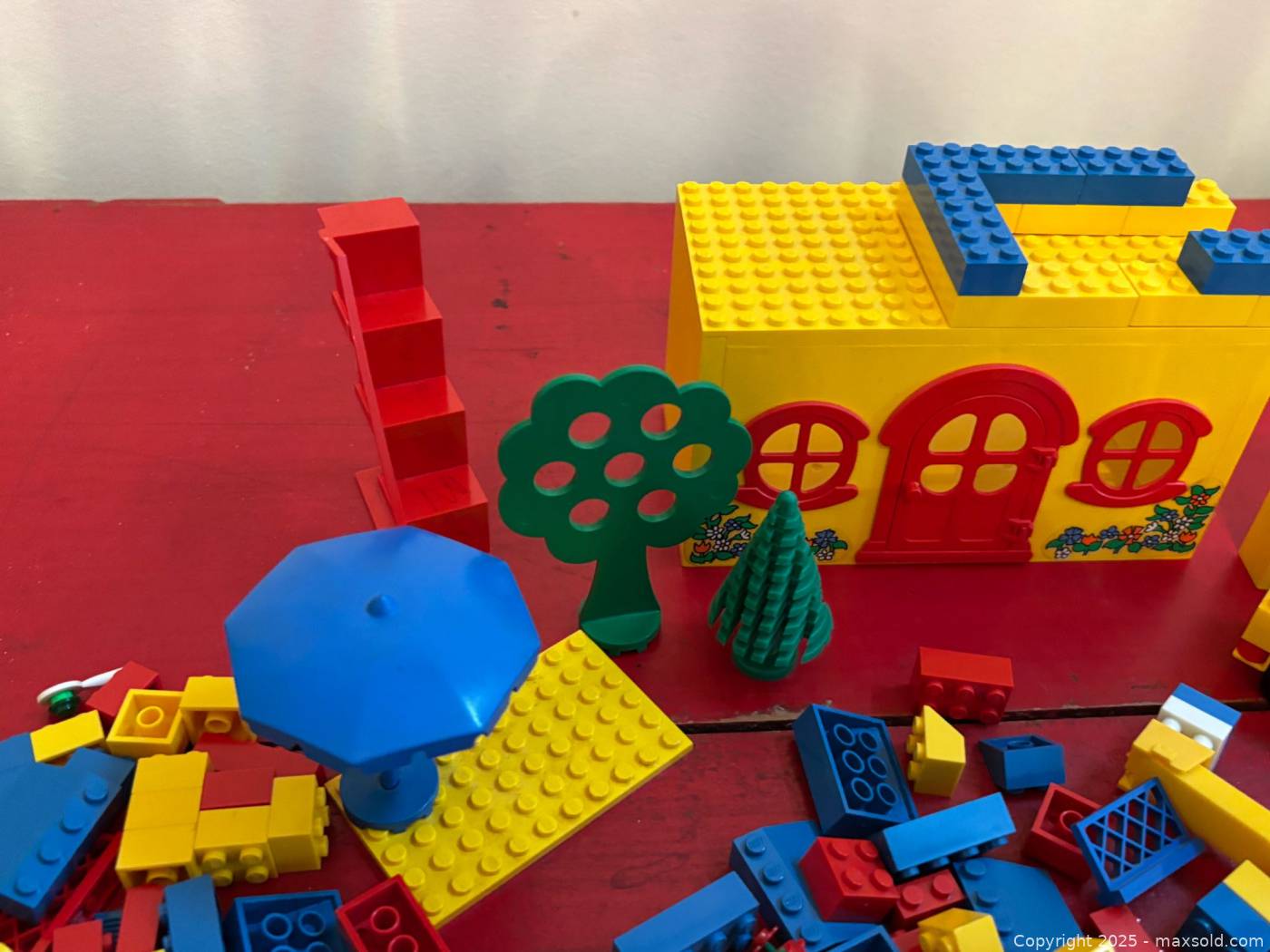 Vintage LEGO Fabuland & DUPLO bricks, 2 figures, catalog | Maxsold