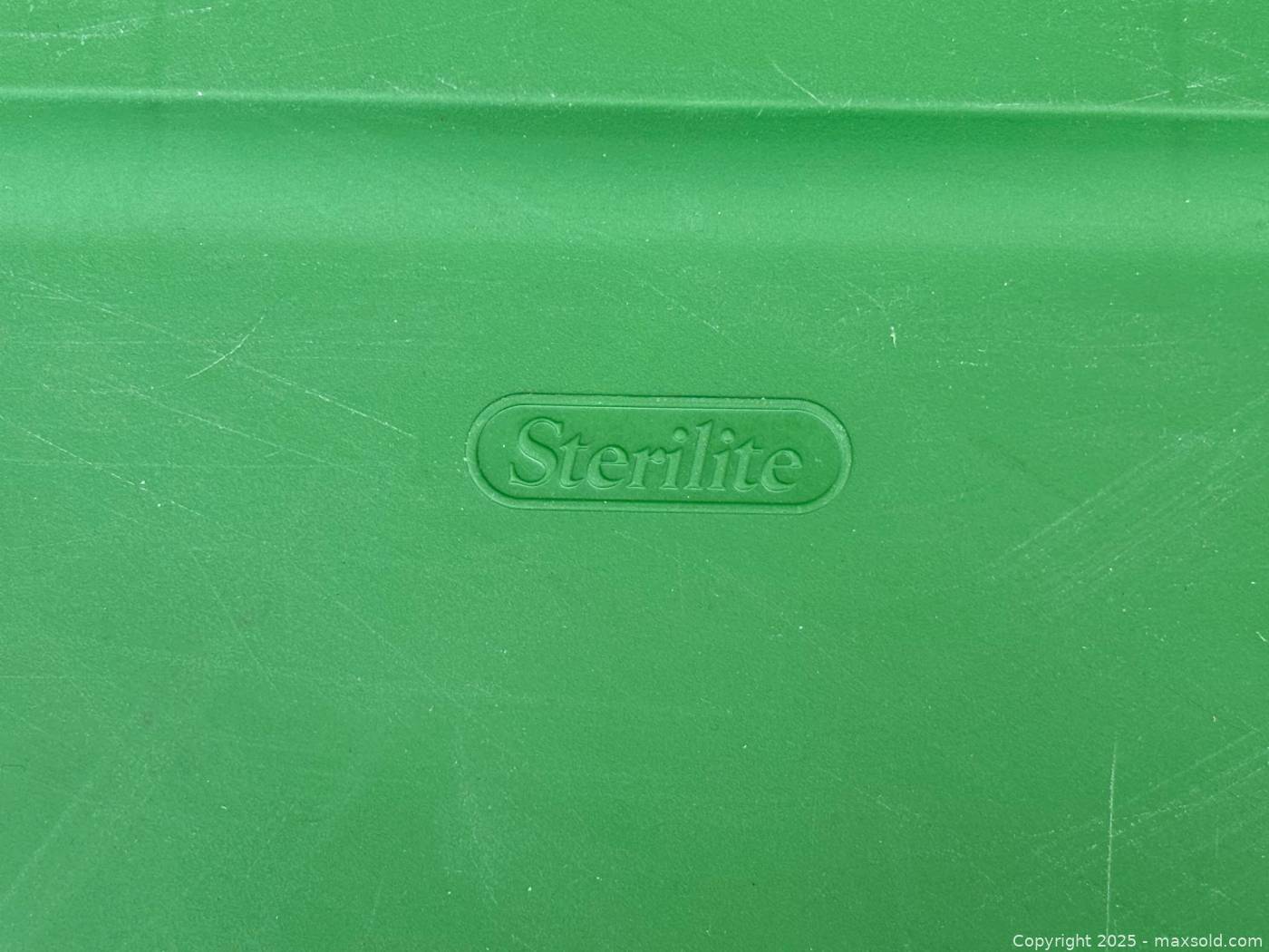 4 Sterilite 18-Gallon Red Storage Totes With Green Lids | Maxsold