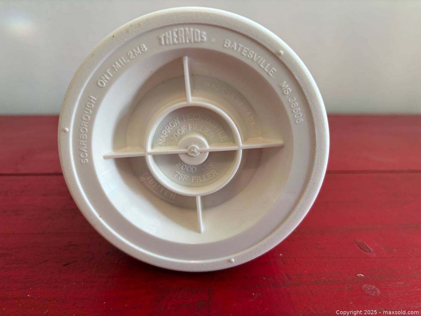 Thermos pink insulated vacuum bottle jug | Maxsold