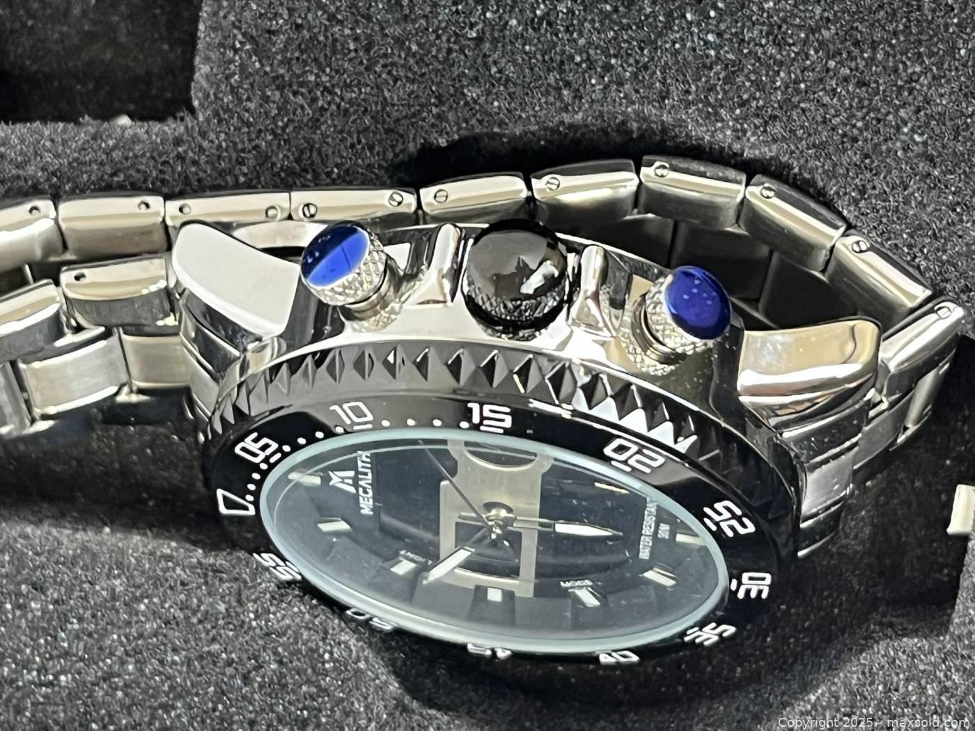 Megalith analog-digital 30M watch with box | Maxsold