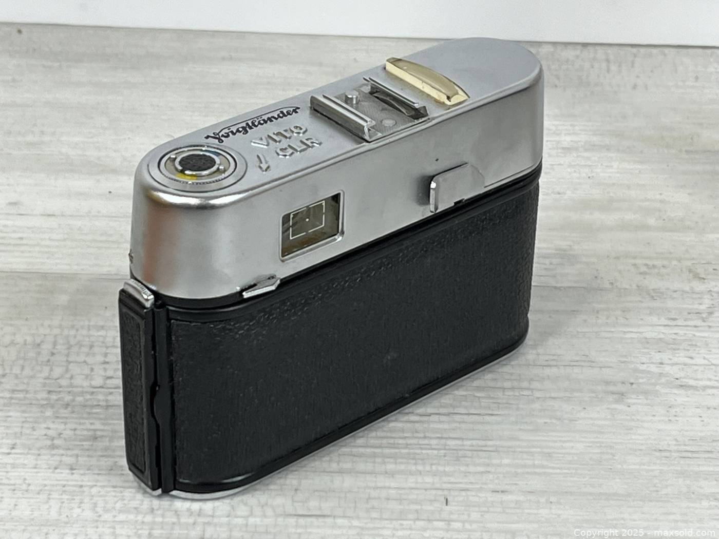 Vintage Voigtlander VITO CLR 35mm Film Camera | Maxsold