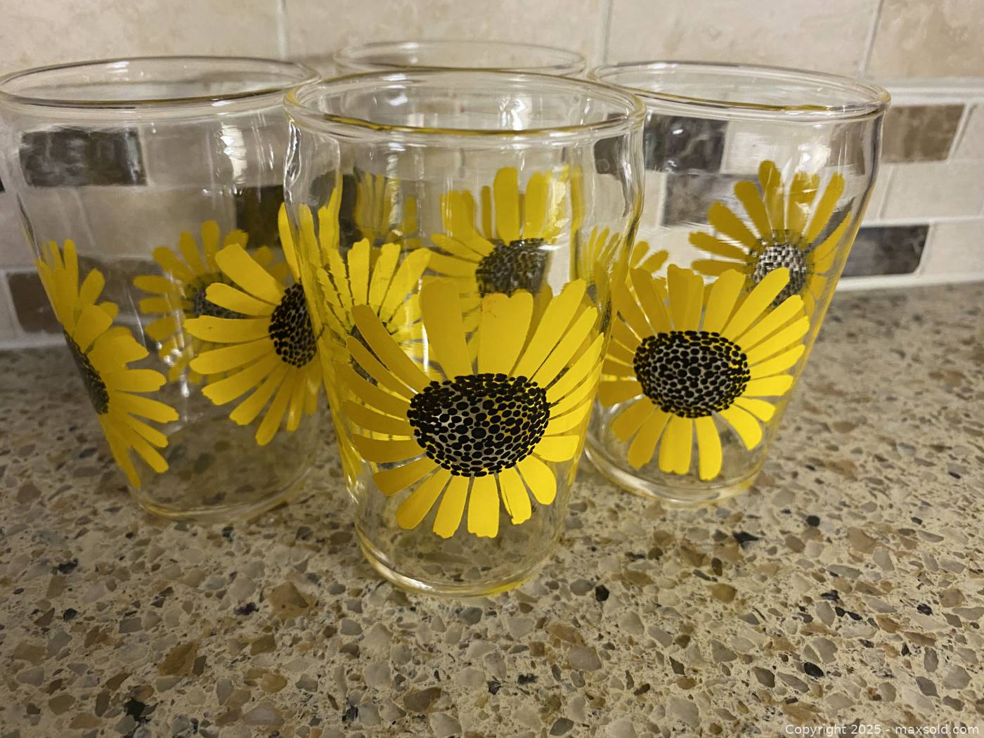 Libbey sunflower glass tumblers set of 4 | Maxsold