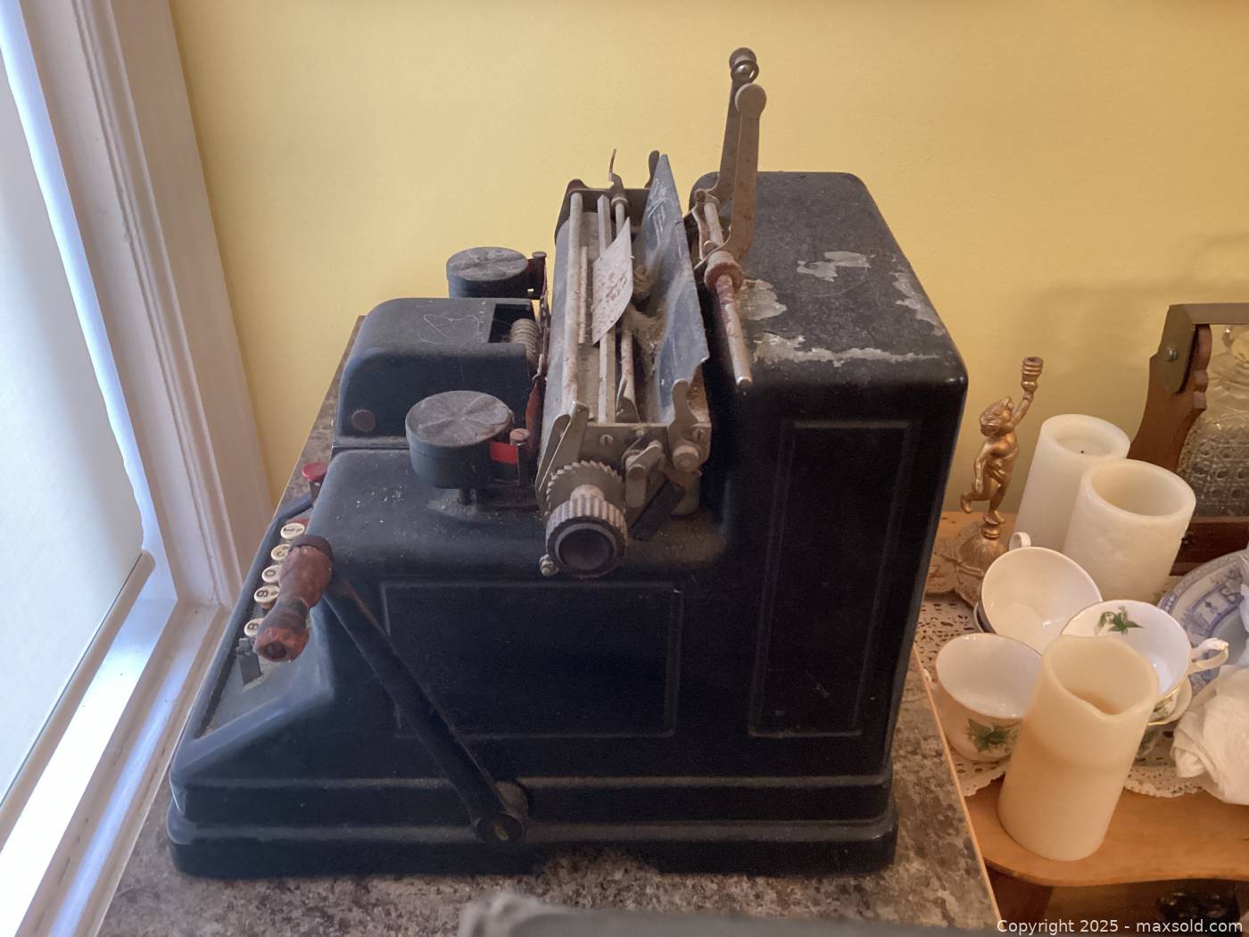 Dalton adding and listing machine | Maxsold