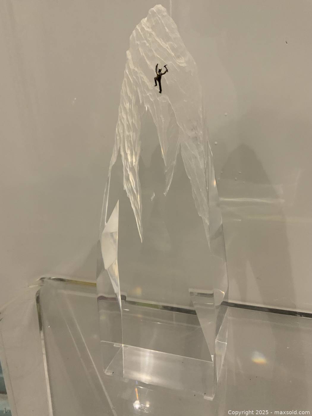Lucite “Le Difi” sculpture signed 3/15 | Maxsold