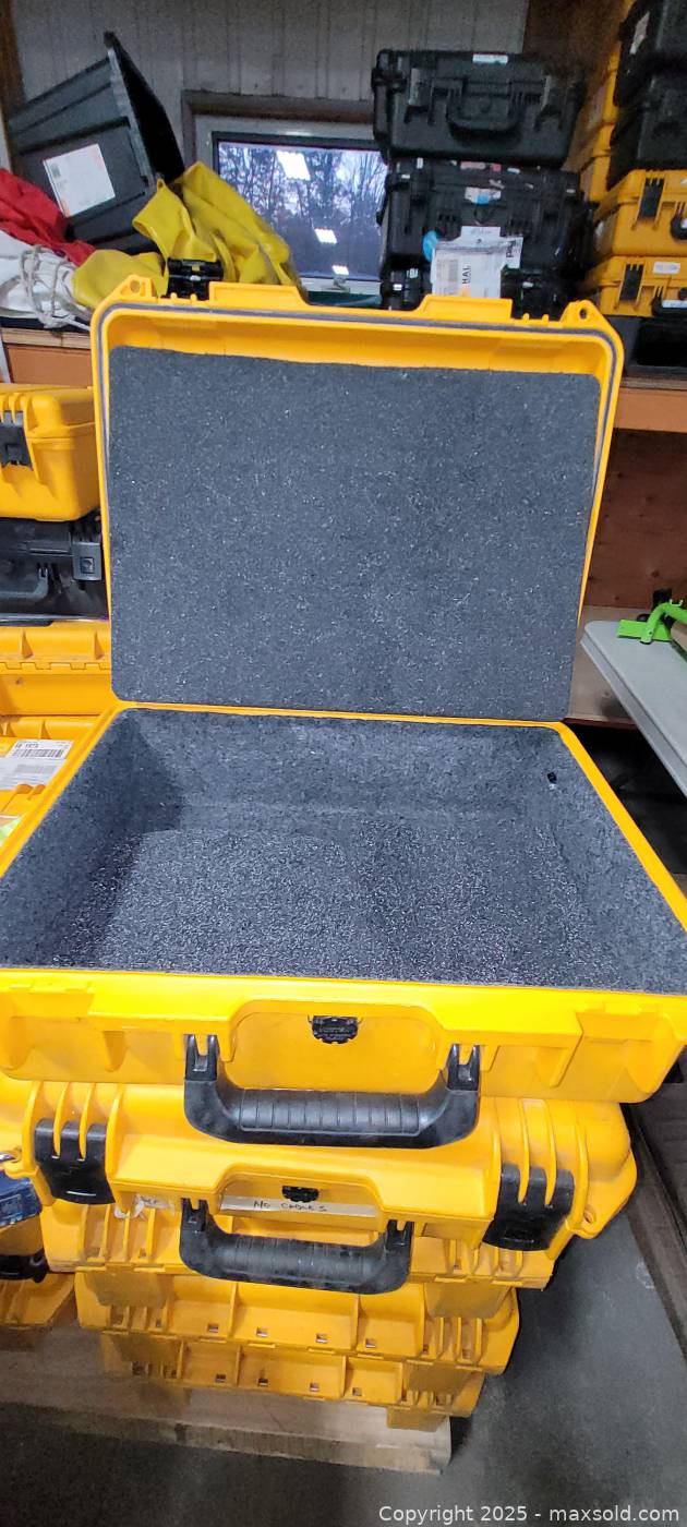 Five yellow Pelican hard cases | Maxsold