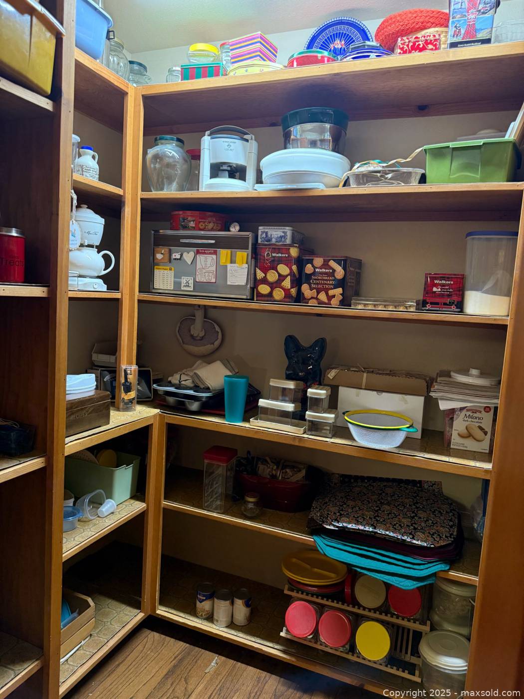 Pantry contents Mrs. Tea maker jars containers | Maxsold