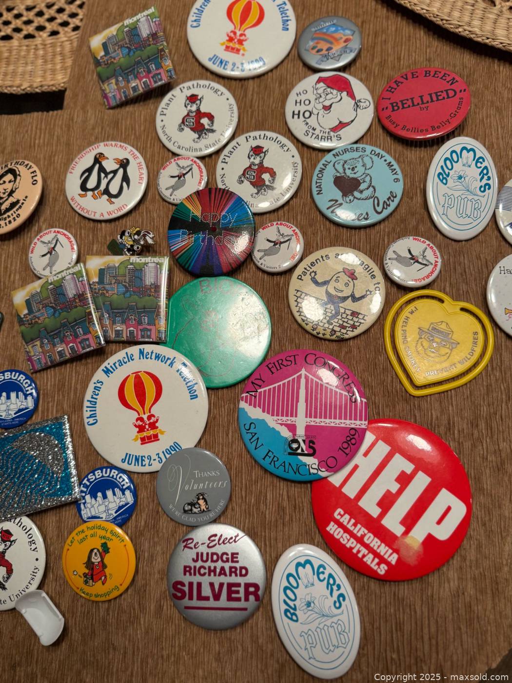 Vintage Pin-Back Buttons And Lapel Pin Lot | Maxsold