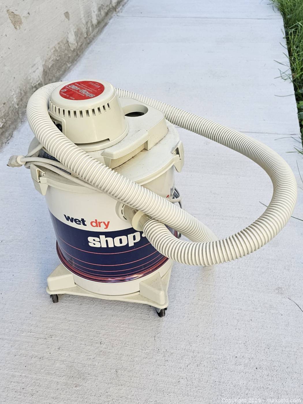 Shop-Vac Model 725 Wet/Dry Vacuum | Maxsold