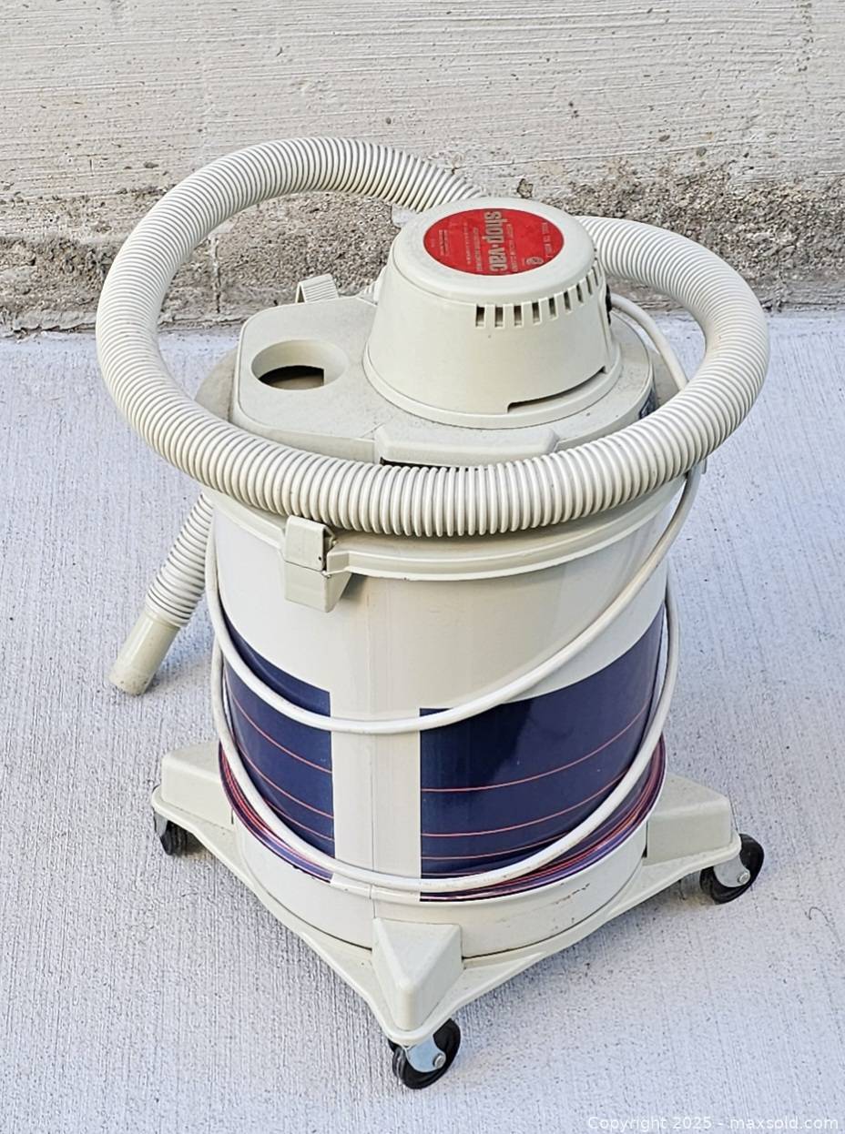 Shop-Vac Model 725 Wet/Dry Vacuum | Maxsold