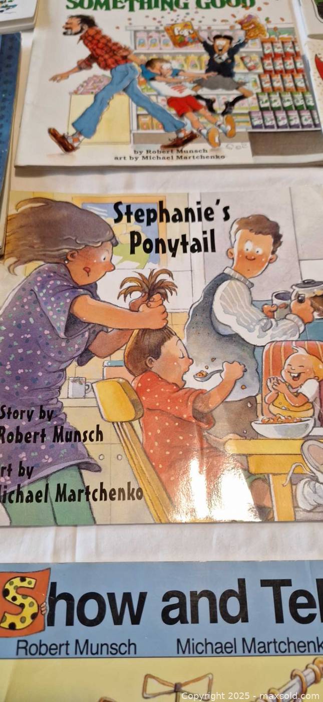 Robert Munsch Children's Books | Maxsold