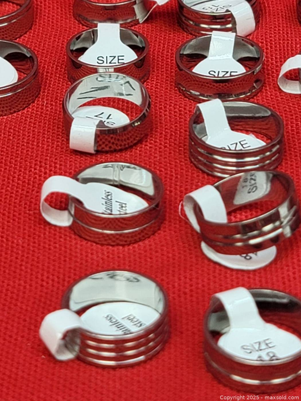 Stainless steel band rings 40 pcs sizes 7-21 | Maxsold