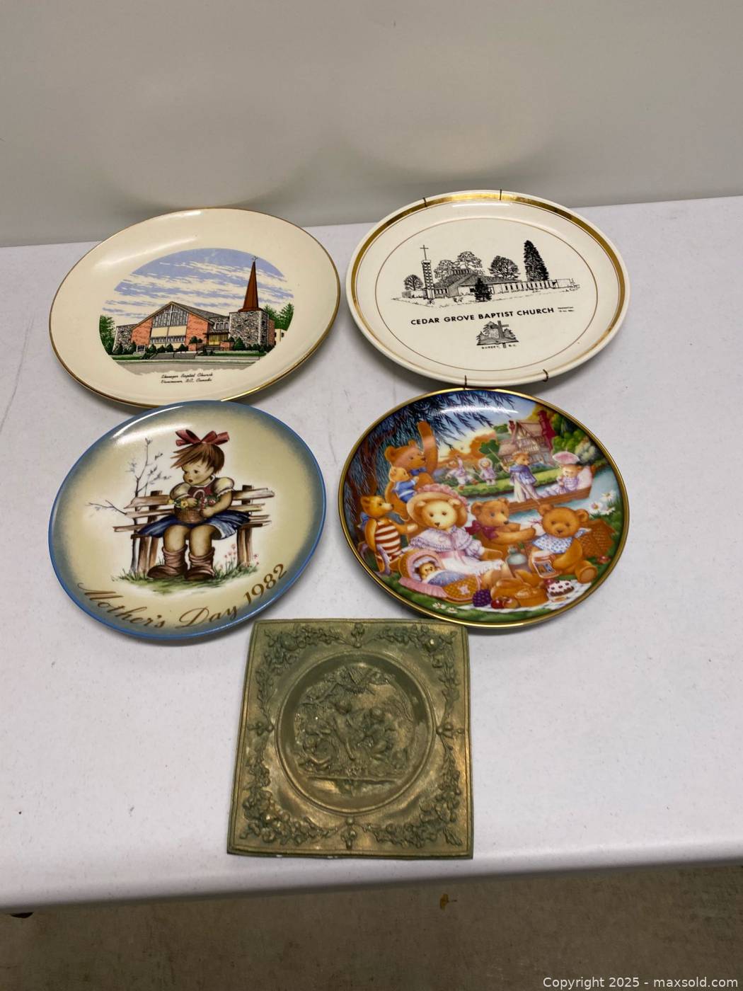 Church & Teddy Plates with Cherub Tile | Maxsold