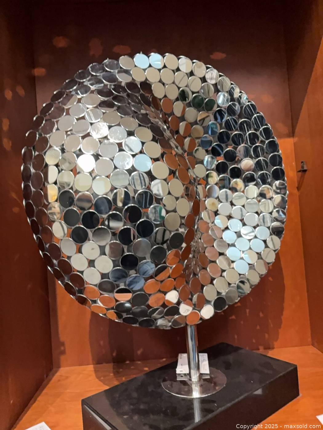 Alessi Full Moon chrome sculpture | Maxsold