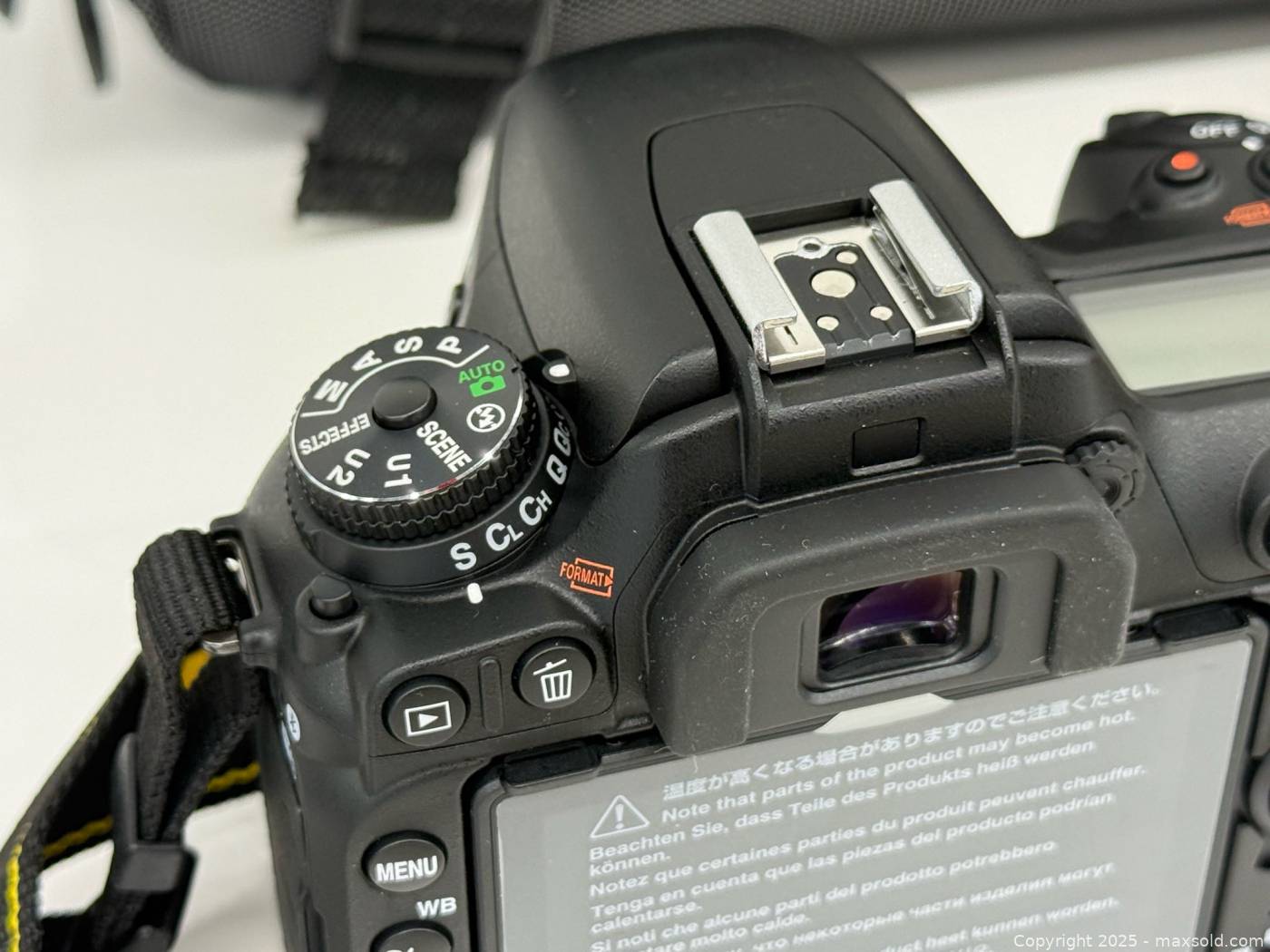 Nikon D7500 DSLR camera with bag battery charger manual | Maxsold