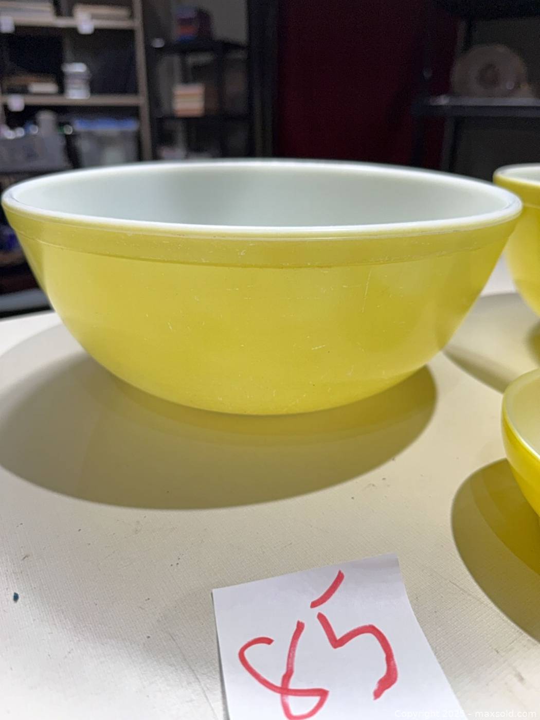 Pyrex yellow milk glass mixing bowls with Fire-King custard bowl | Maxsold