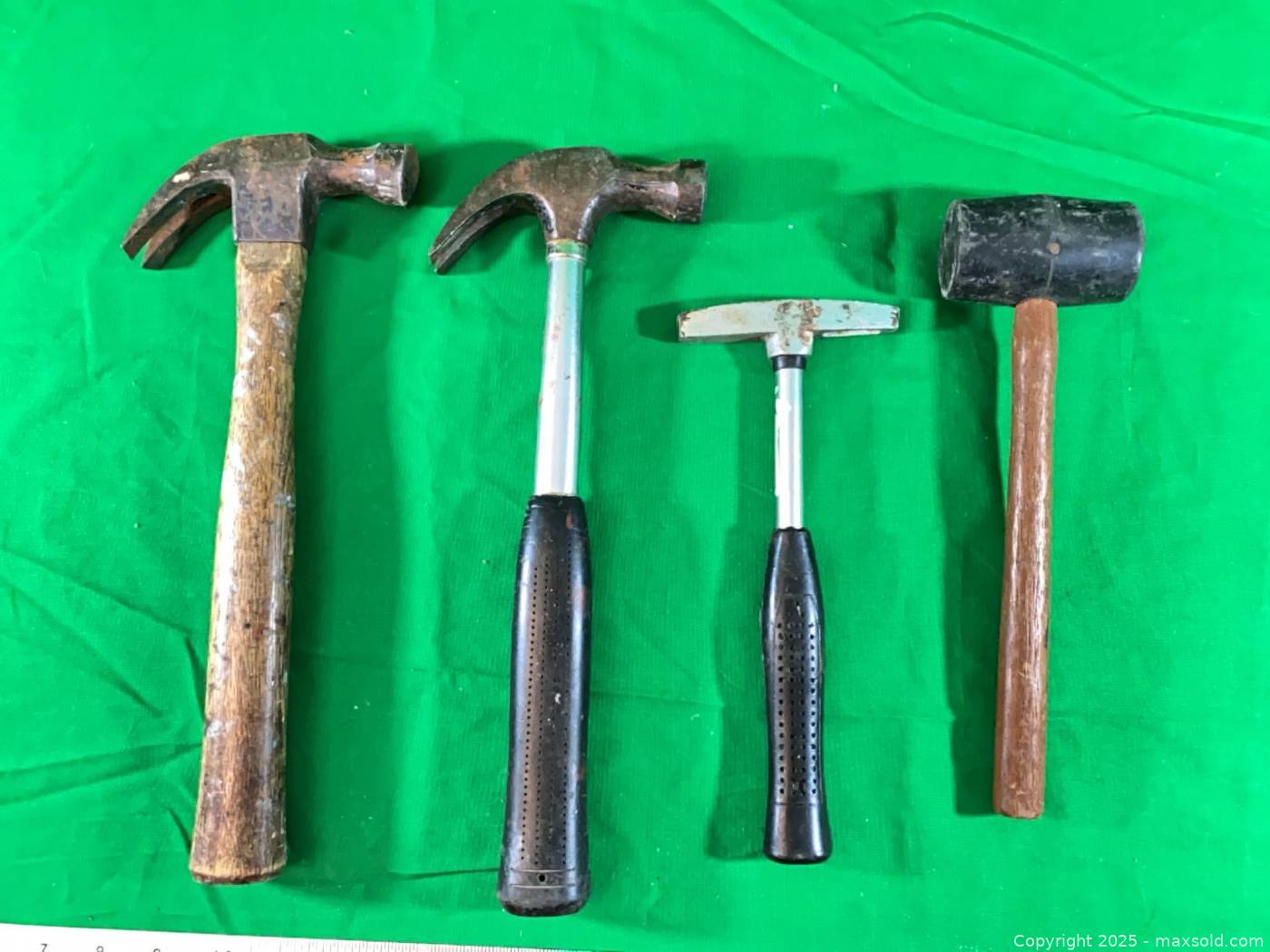 Claw hammers, tack hammer, small rubber mallet | Maxsold