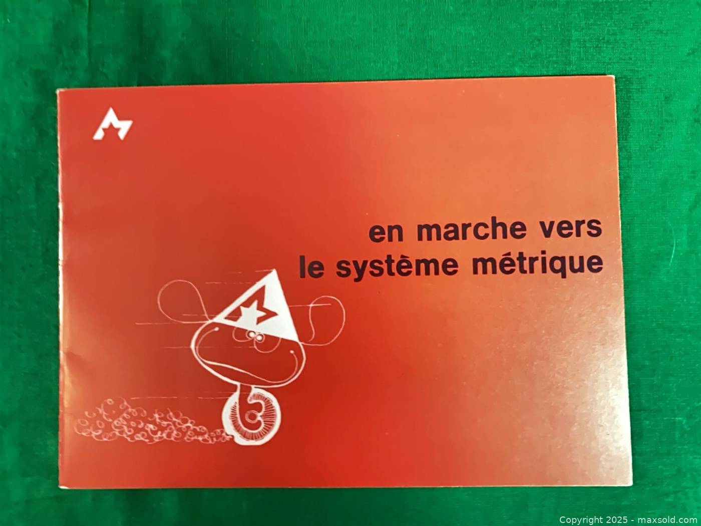Vintage French Canadian Metric System conversion guides, pamphlets ...
