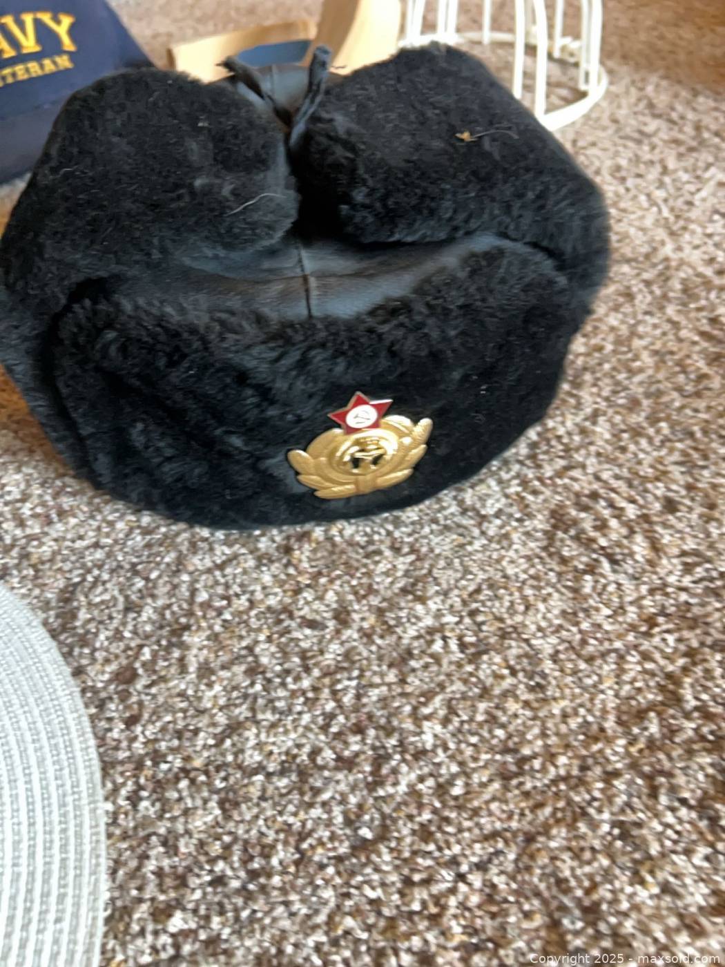 Men’s hats sizes L–XL, 8 pieces | Maxsold