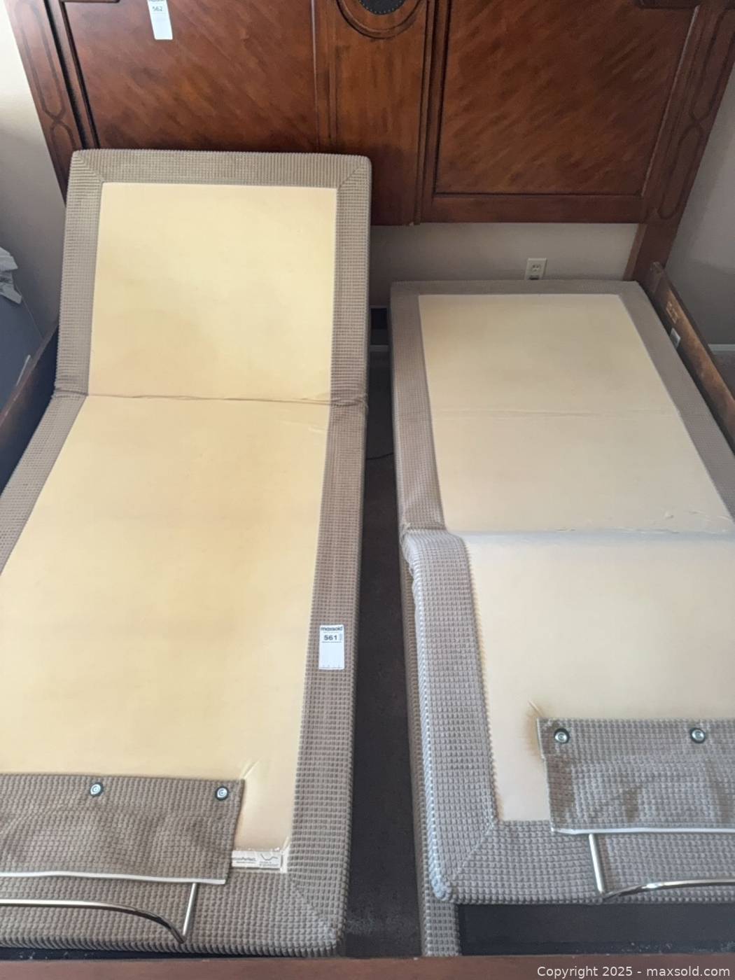 Pair electric adjustable twin XL bed bases | Maxsold