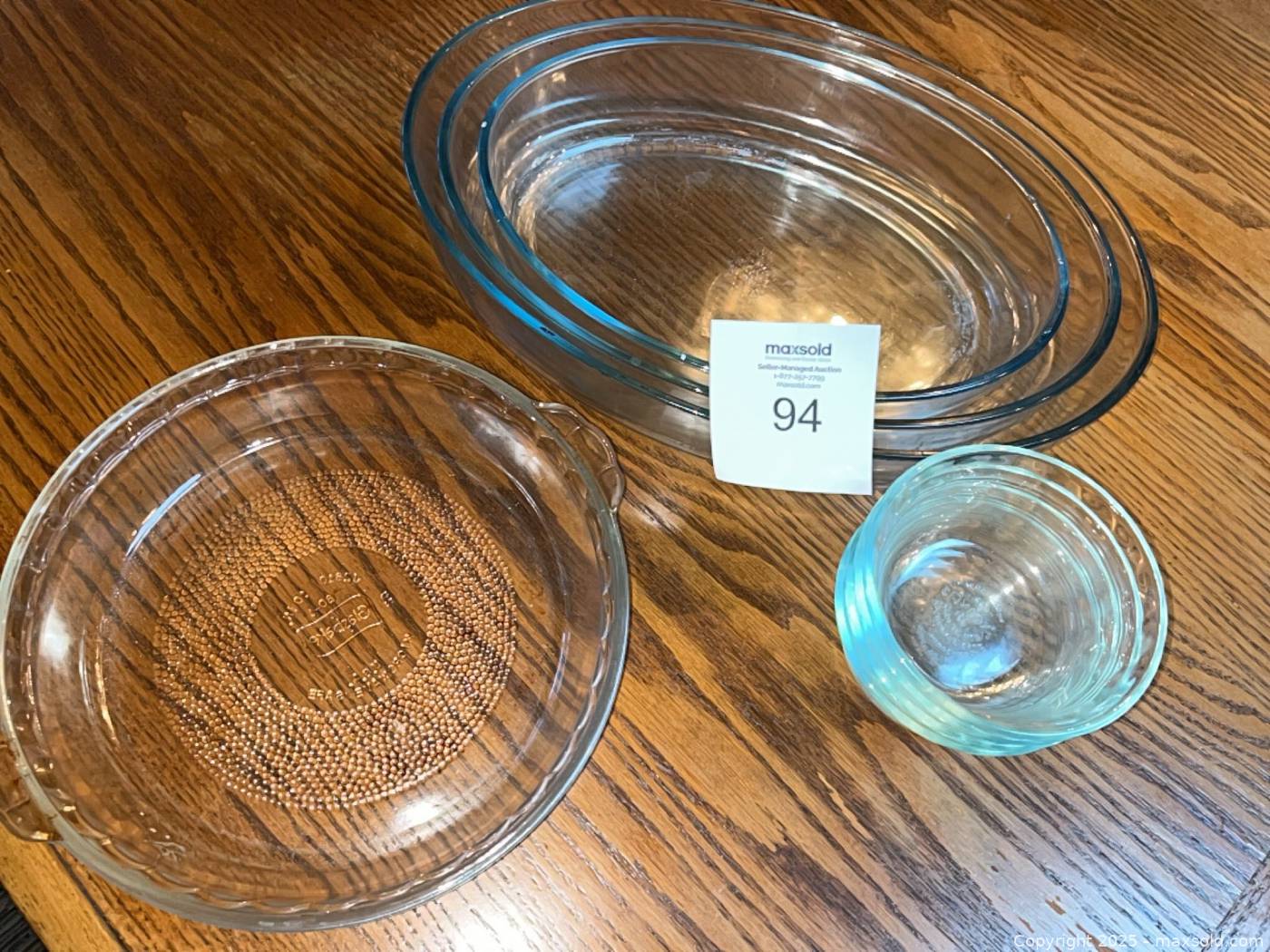 Three Marinex oval baking dishes, Glasbake pie plate, four Pyrex 10 oz ...