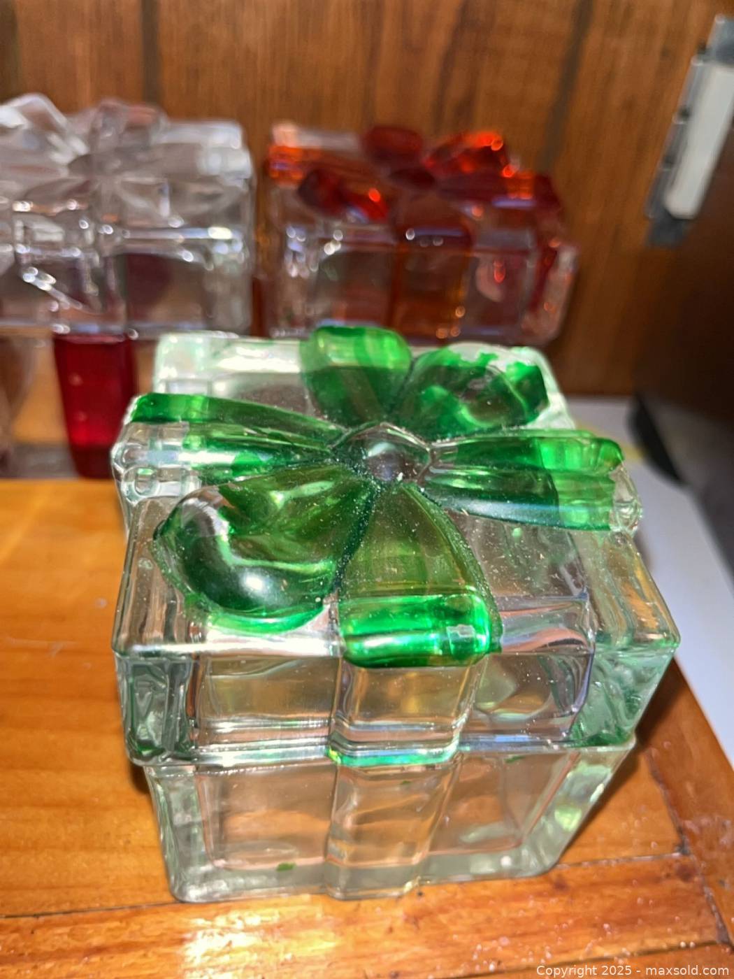 Square glass jars with lids, 8 pcs | Maxsold