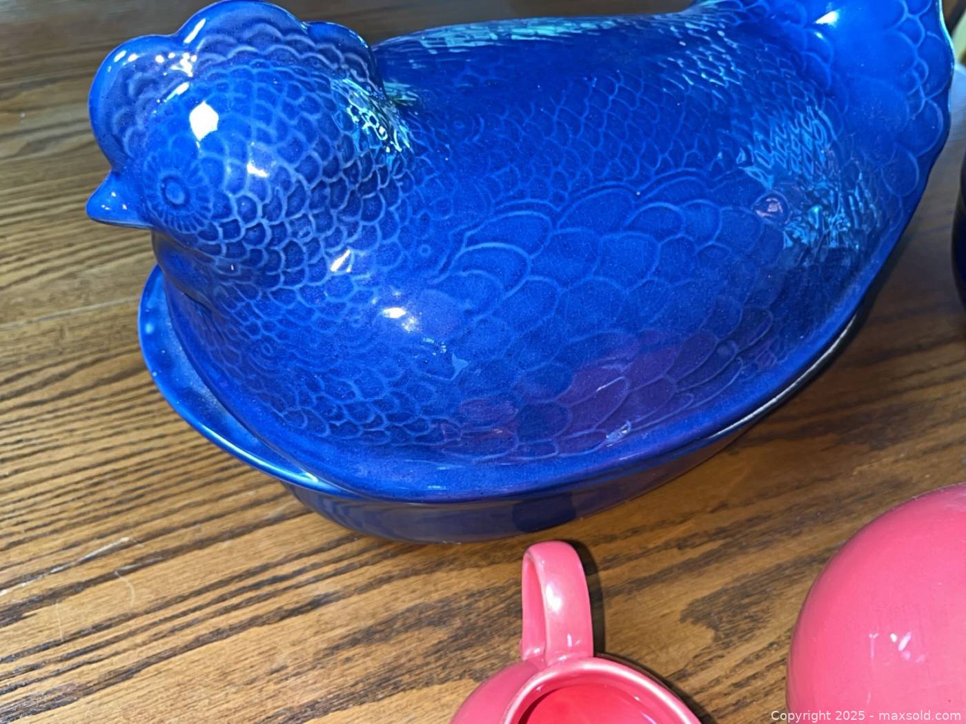Vintage blue and red porcelain dishware lot | Maxsold