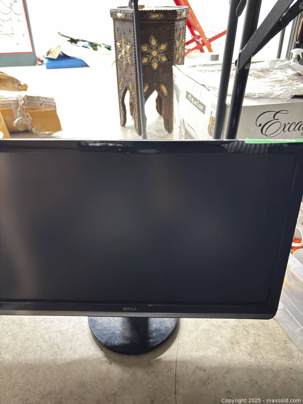 Dell Computer Monitor | Maxsold