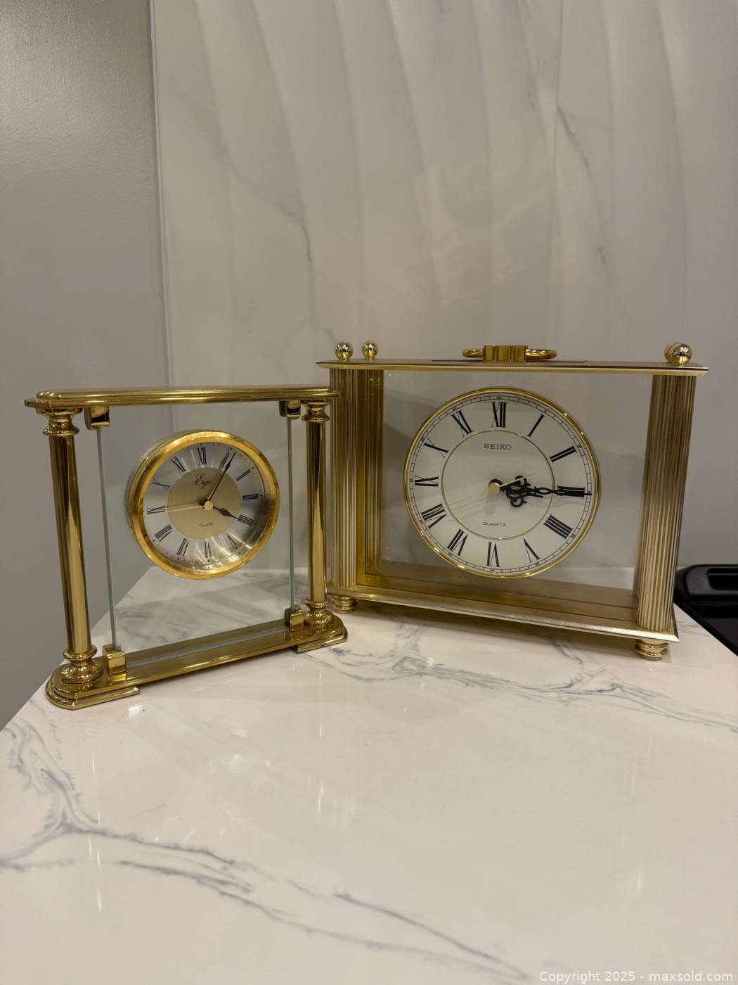 Vintage Seiko and Ergo quartz desk clocks | Maxsold