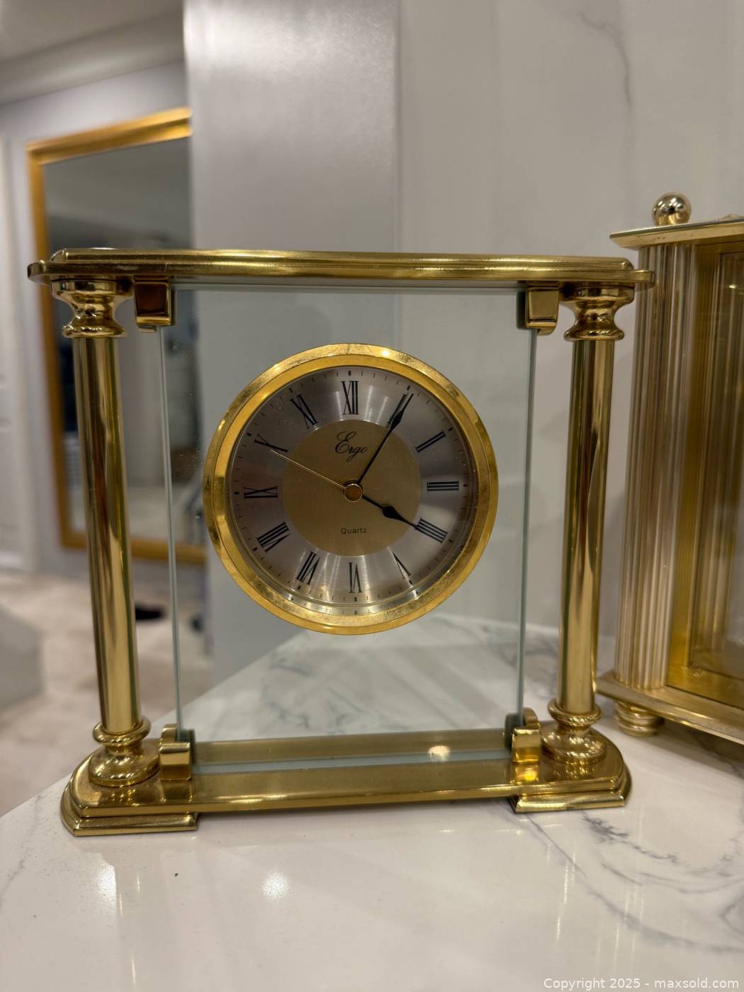 Vintage Seiko and Ergo quartz desk clocks | Maxsold