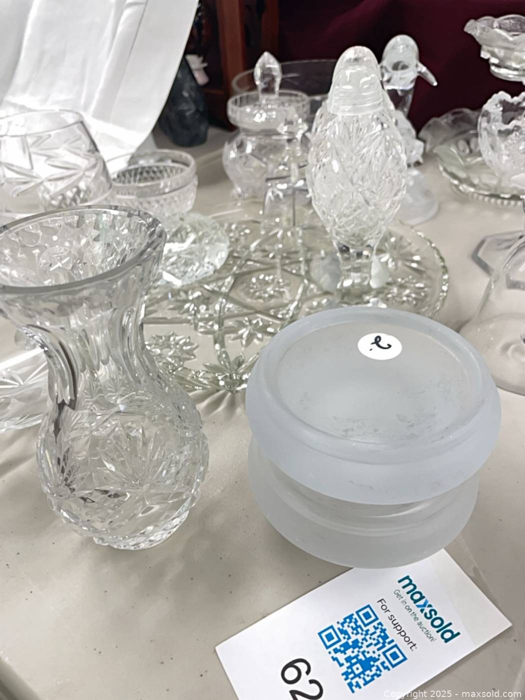 18-Piece Cut Glass Tableware Set | Maxsold