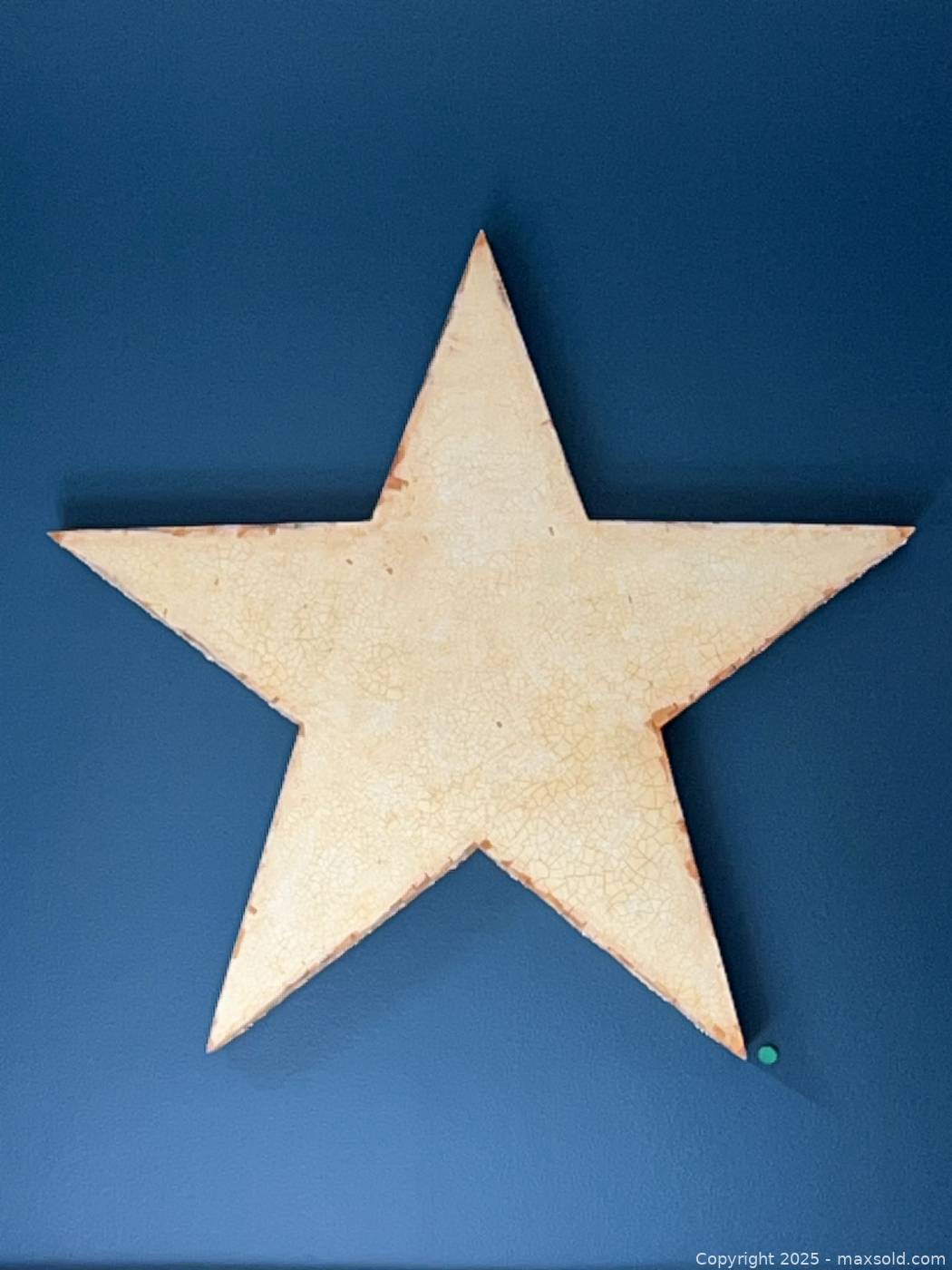 Wooden Dimensional Star Wall Decor | Maxsold