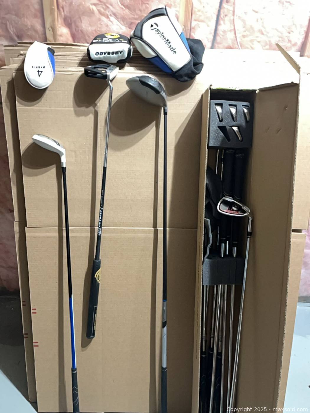 TaylorMade right-handed golf club set, 11 clubs | Maxsold