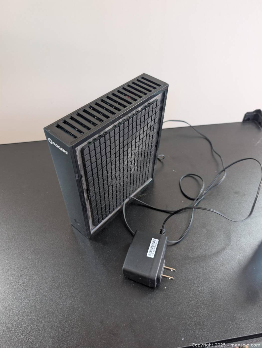 Hitron CGN3 Cable Modem With Adapter | Maxsold