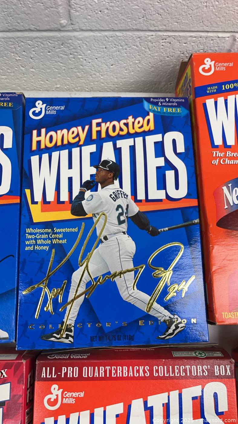 7 sports themed cereal boxes | Maxsold