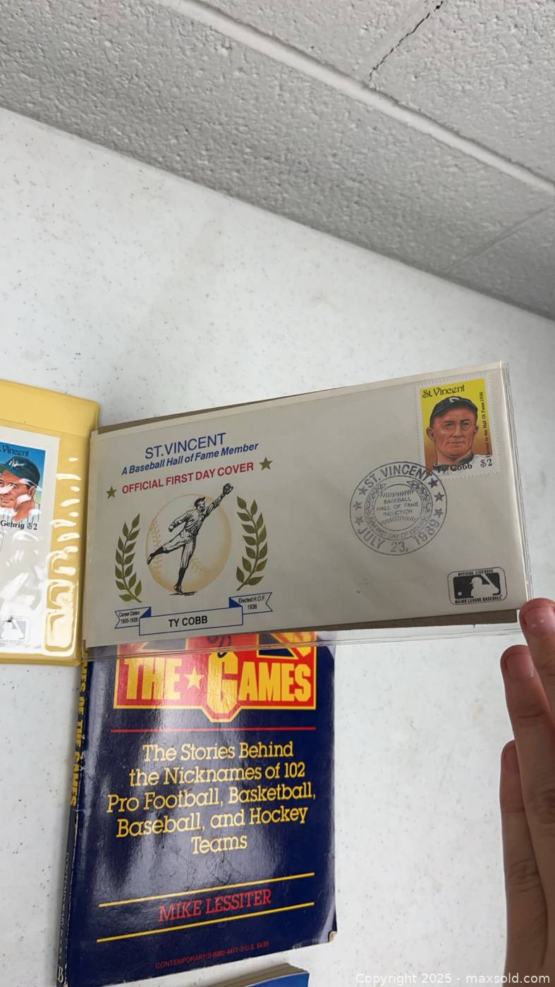 Sports books, trading cards & first day covers | Maxsold