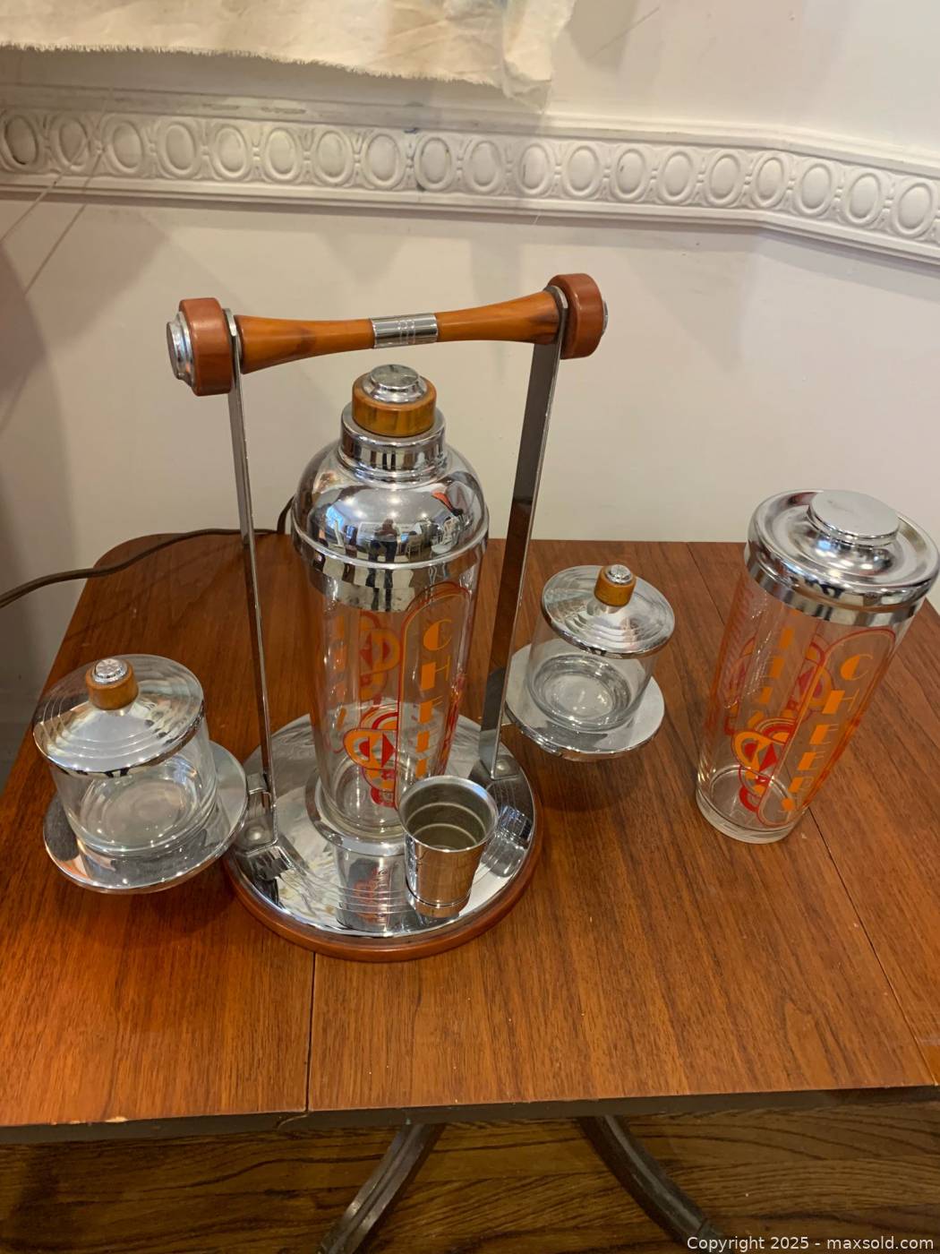 Vintage chrome and glass cocktail shaker set with stand | Maxsold